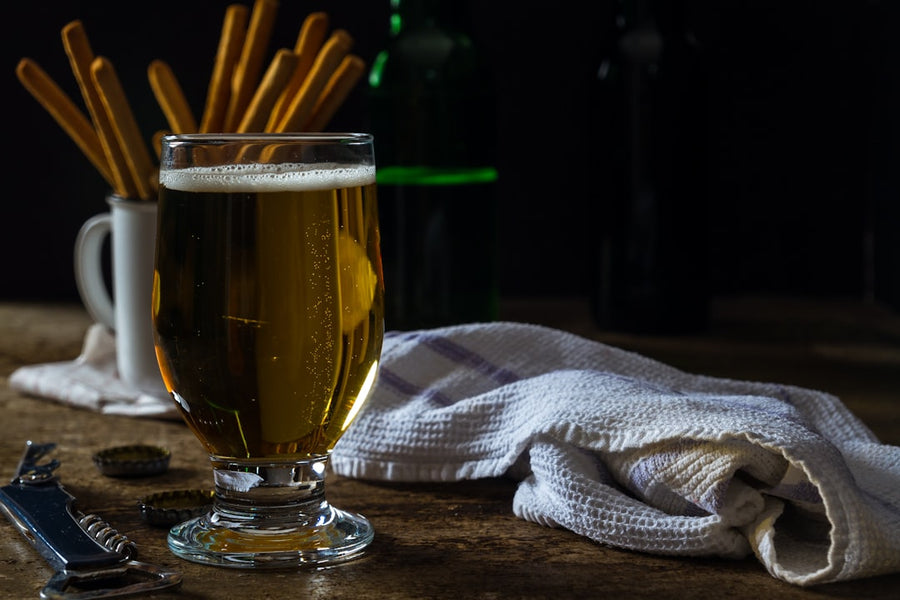 Beer Brewing for Beginners: A Practical Guide to Brewing the First Bat